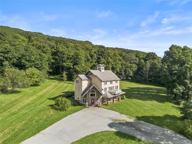 42 45 Blackstone Ridge