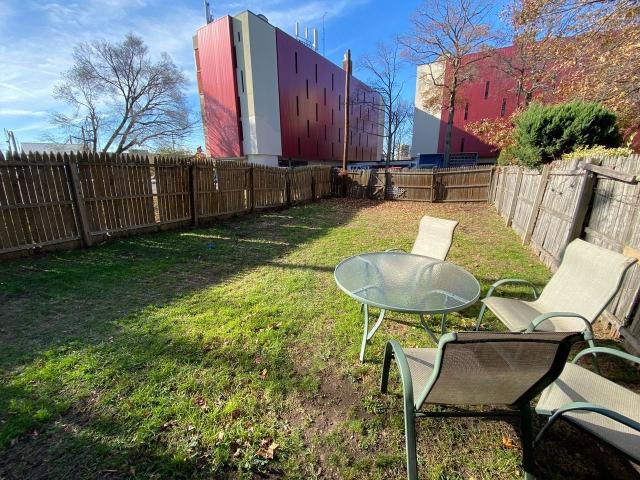 42 52 Warren LLC 1 Bedroom Apartment for Rent at 42 42 and 52 Warren Street, New Haven, CT 06510 Downtown New Haven
