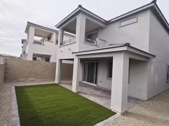 4/2.5 1610 Crested Eagle St