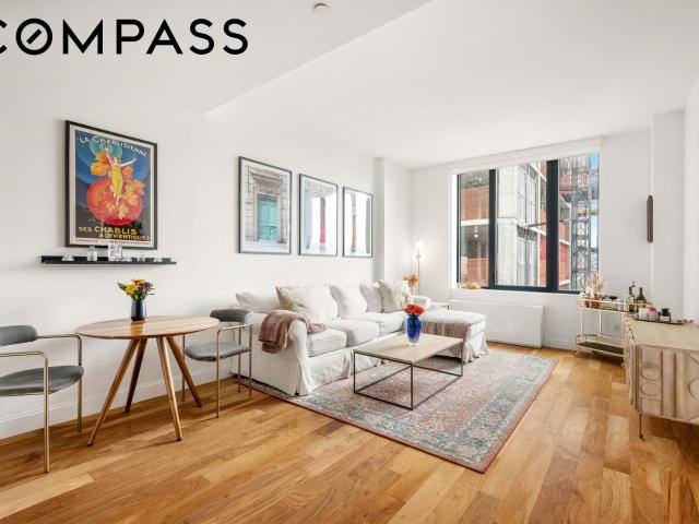 42 14 Crescent Street, Queens, NY