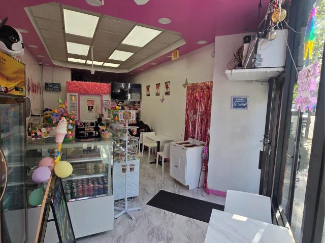 42 16 Greenpoint Avenue