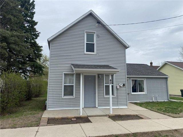 42 1st St SE, Richmond, MN 56368
