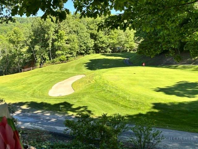 42 Thorn Wood Loop