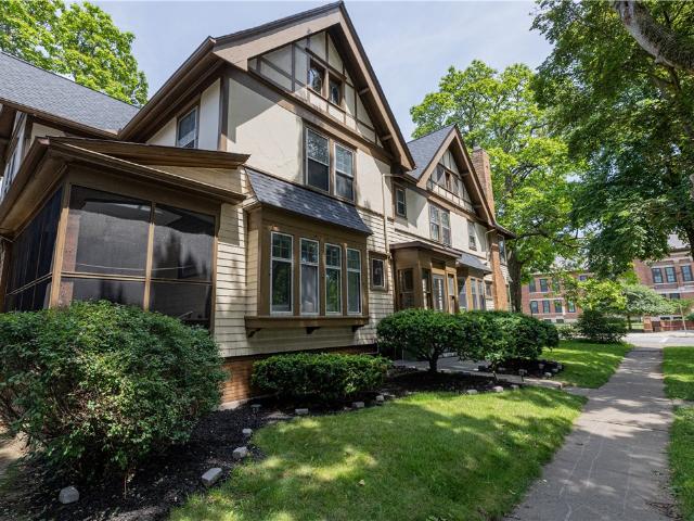 42 Thayer Street