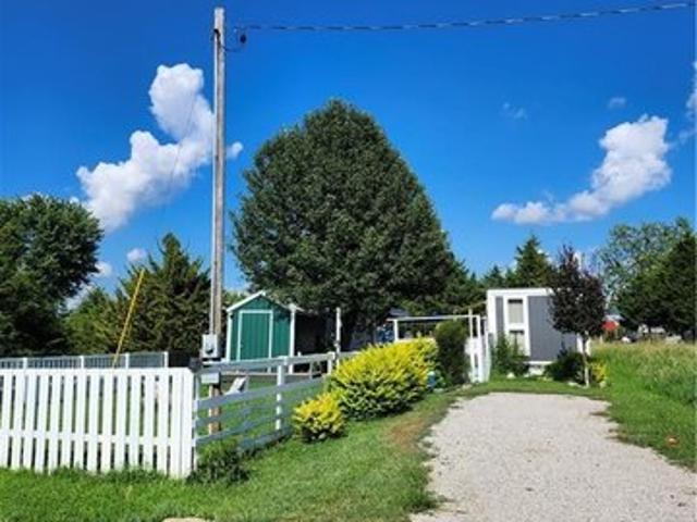 42 Timber Ln, Linn Valley, KS 66040