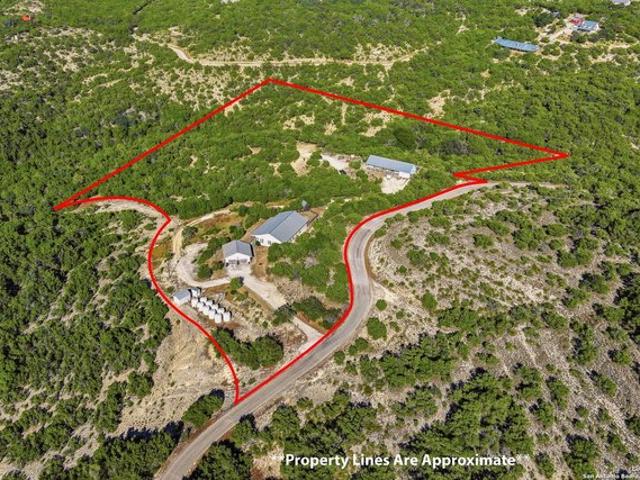 42 Tower Rd, Boerne, TX 78006