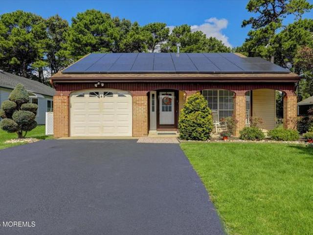 42 Twyford Ln, Manchester, NJ 08759