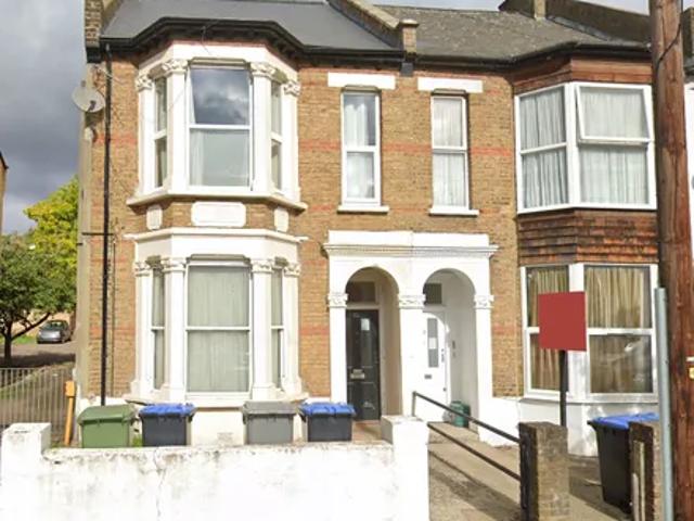 42 Tubbs Road, London, NW10 4RE, United Kingdom | 2 bed apartment for rent #167776707 | Rentberry