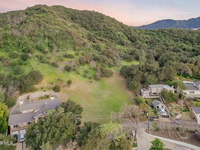 42 Upper Lake Rd, Lake Sherwood, CA 91361