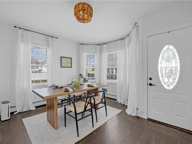 42 Victoria Ave, Cranston, RI 02920 | MLS #1409 | Compass