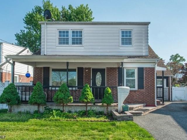 42 W Spring Valley Ave, Maywood, NJ 07607