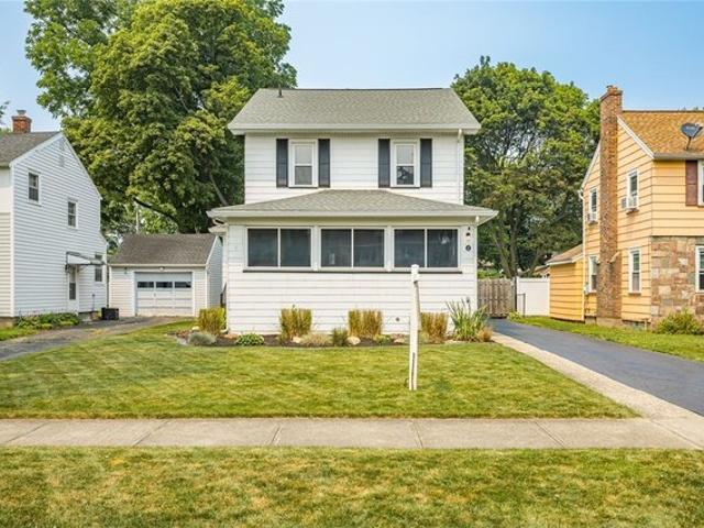 42 Walzford Rd, Rochester, NY 14622