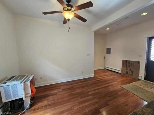 42 Washington Pl