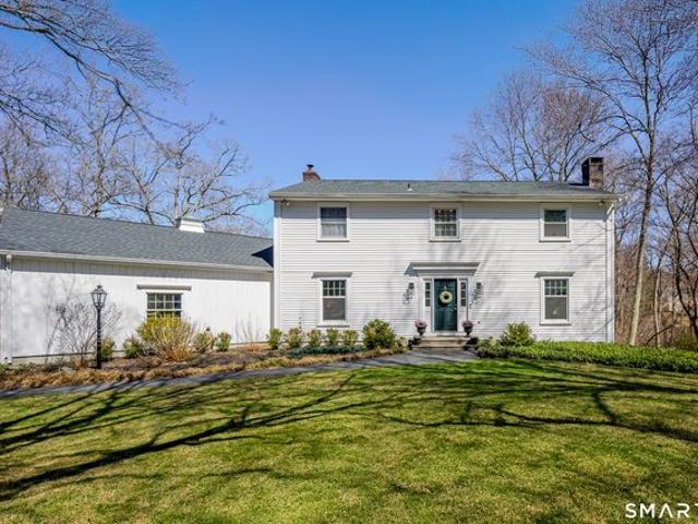 42 Wedgewood Dr, Danbury, CT 06811
