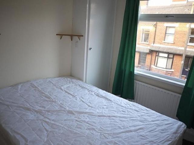 42 Windsor Drive, Belfast BT9 7FH