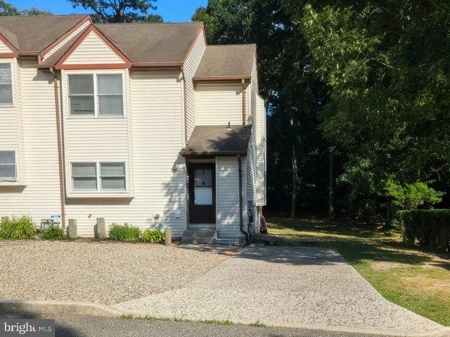 42 Winged Foot Ln, Little Egg Harbor Township, NJ 08087