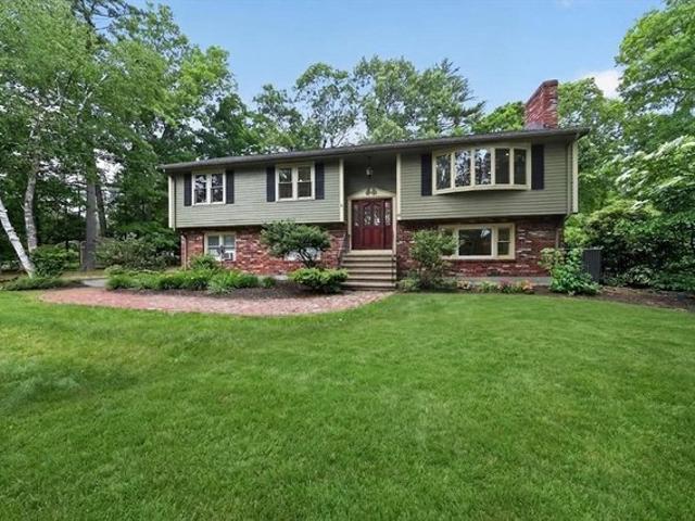 42 Willow Rd, Hanover, MA 02339