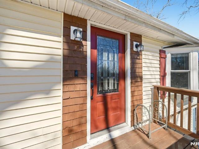 42 Woodside Drive