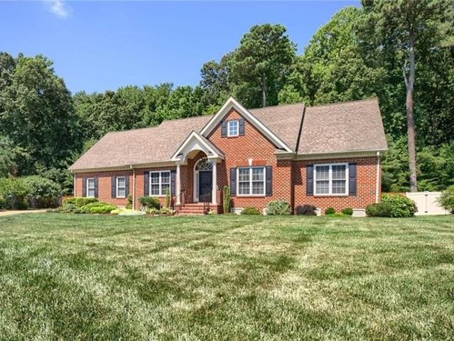 42 Wornom Farm Rd, Poquoson, VA 23662