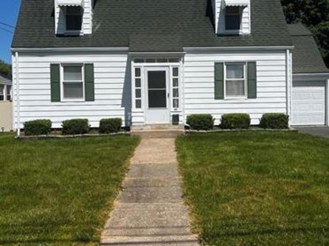 42 Wright Rd, Wethersfield, CT 06109