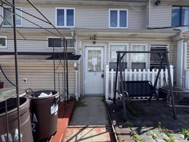 42 Ada Dr Unit 31, Staten Island, NY 10314