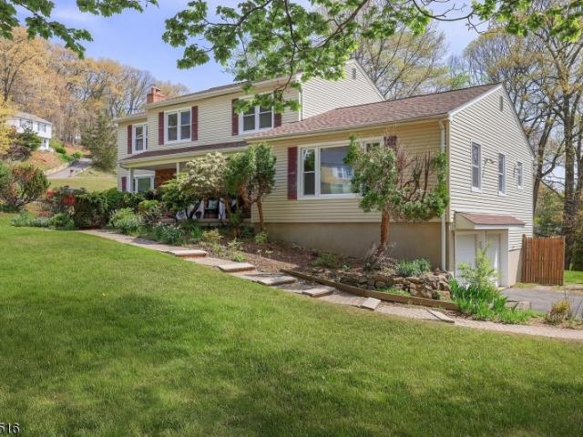 42 Ash Ln, Randolph, NJ 07869 | MLS #4023 | Compass