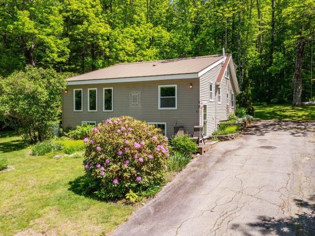 42 Birch Dr, Poland, ME 04274
