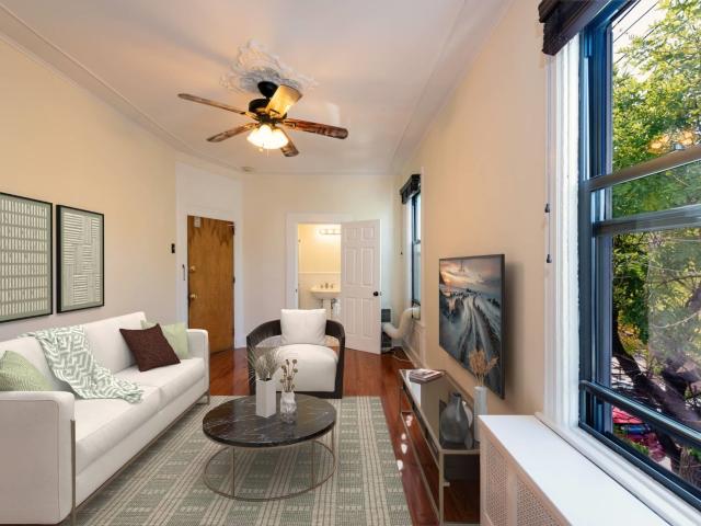 42 Bowers St # 3
