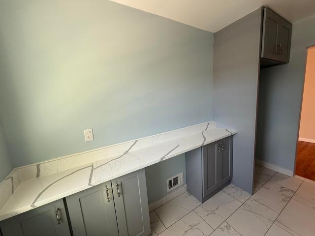 42 Briarwood Rd # 2