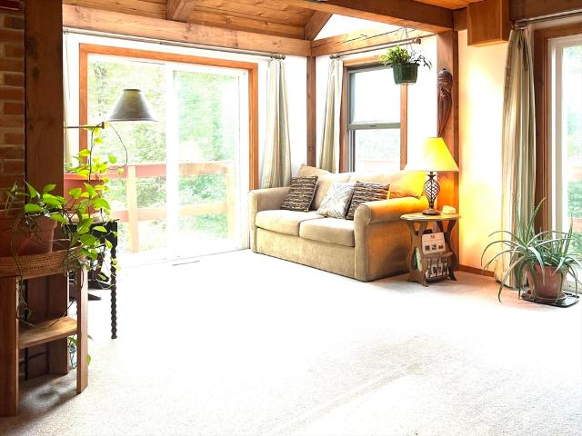 42 Captain Lathrop Drive