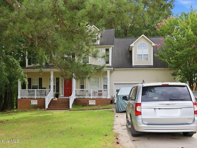 42 Carlton St, Clayton, NC 27520
