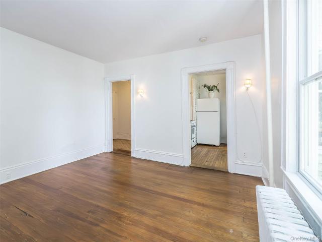 42 Central Avenue 7