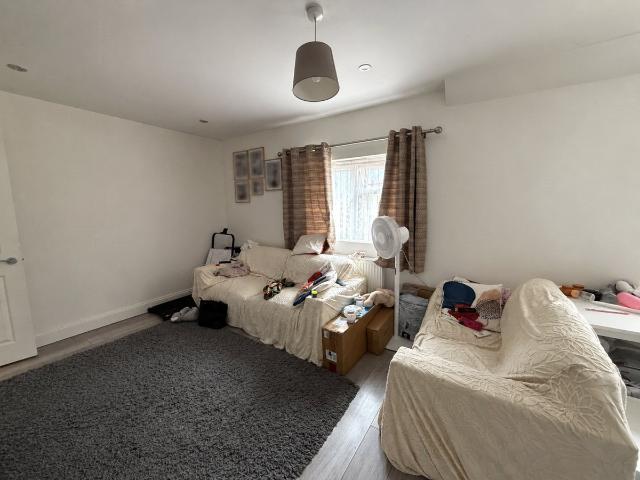 42, Coulsdon, Surrey