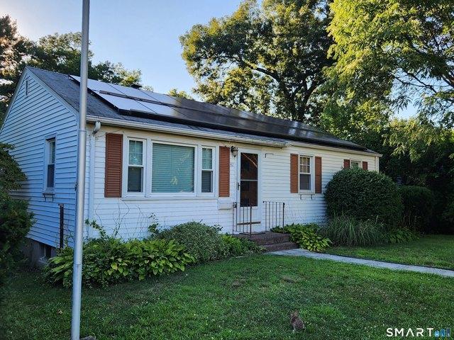 42 Coventry St, Manchester, CT 06042