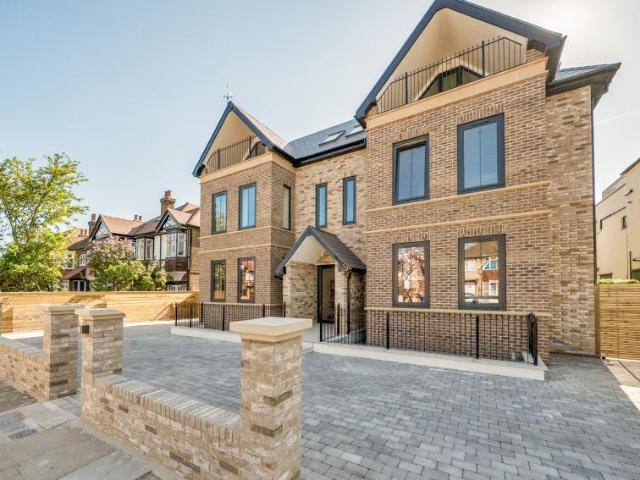 42 Creswick Road