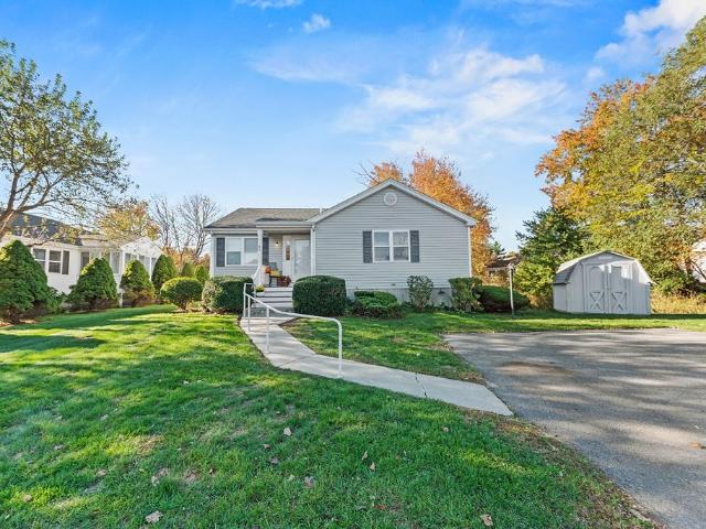 42 Crystal Water Dr, East Bridgewater, MA 02333 | MLS #73453