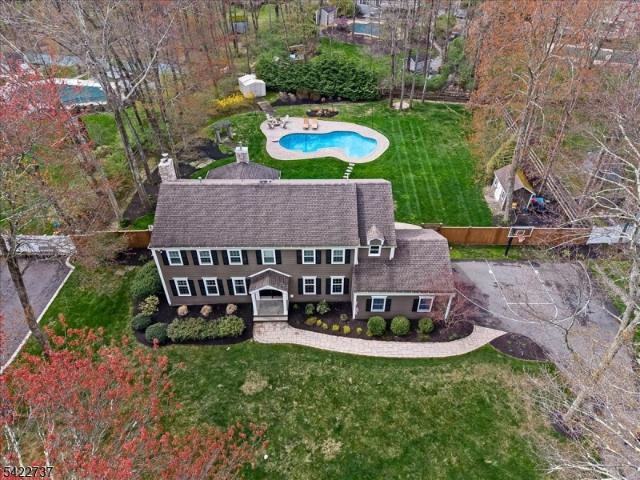 42 Dean Rd
