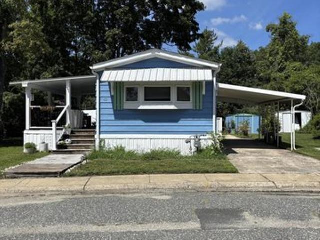 42 Douglas Dr, Jackson, NJ 08527