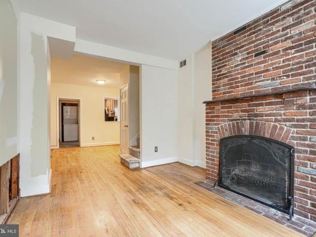 42 E Hamburg Street E