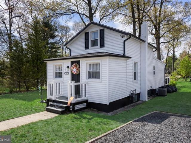 42 E 6th Ave, Pine Hill, NJ 08021