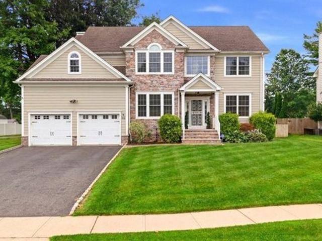 42 Evergreen Ave, Springfield, NJ 07081