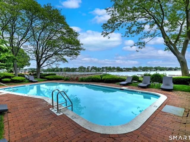 42 Ferry Ct Unit 42, Stratford, CT 06615