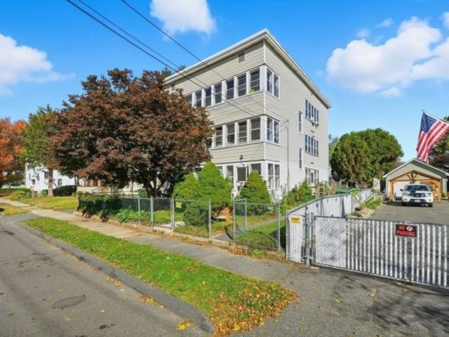 42 Ferry St, Chicopee, MA 01013