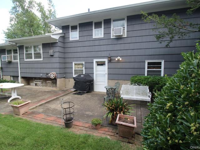 42 Foster Avenue