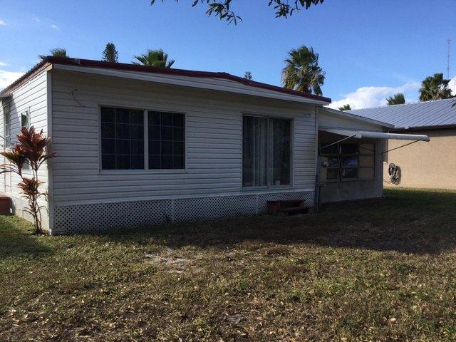 42 Golf Dr, Port Saint Lucie, FL 34952