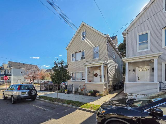 42 Grand St