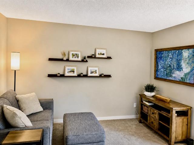 42 Hawks NE Street # 42