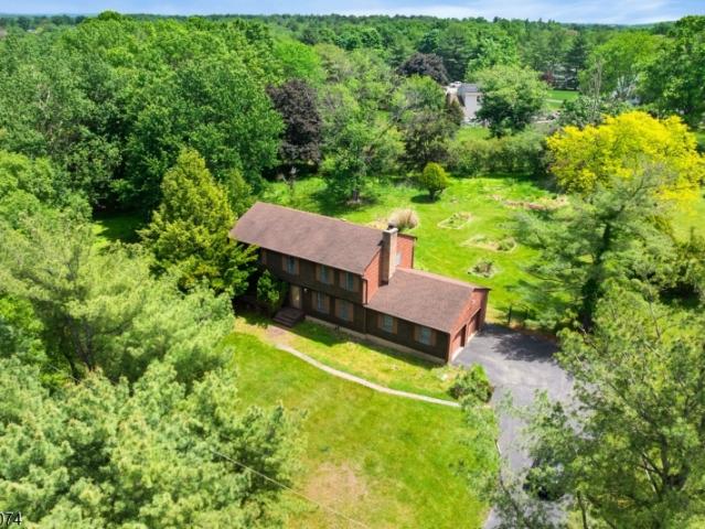 42 Higginsville Rd
