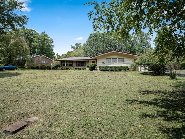 42 Hillwood Cir