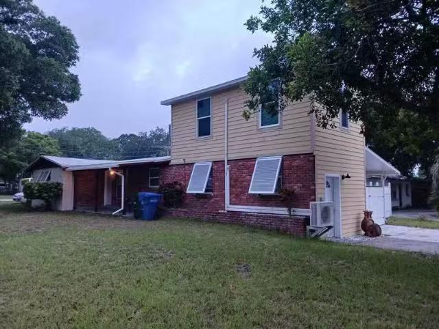 4/2 House High and Dry 217 11th Ave Sw #NA